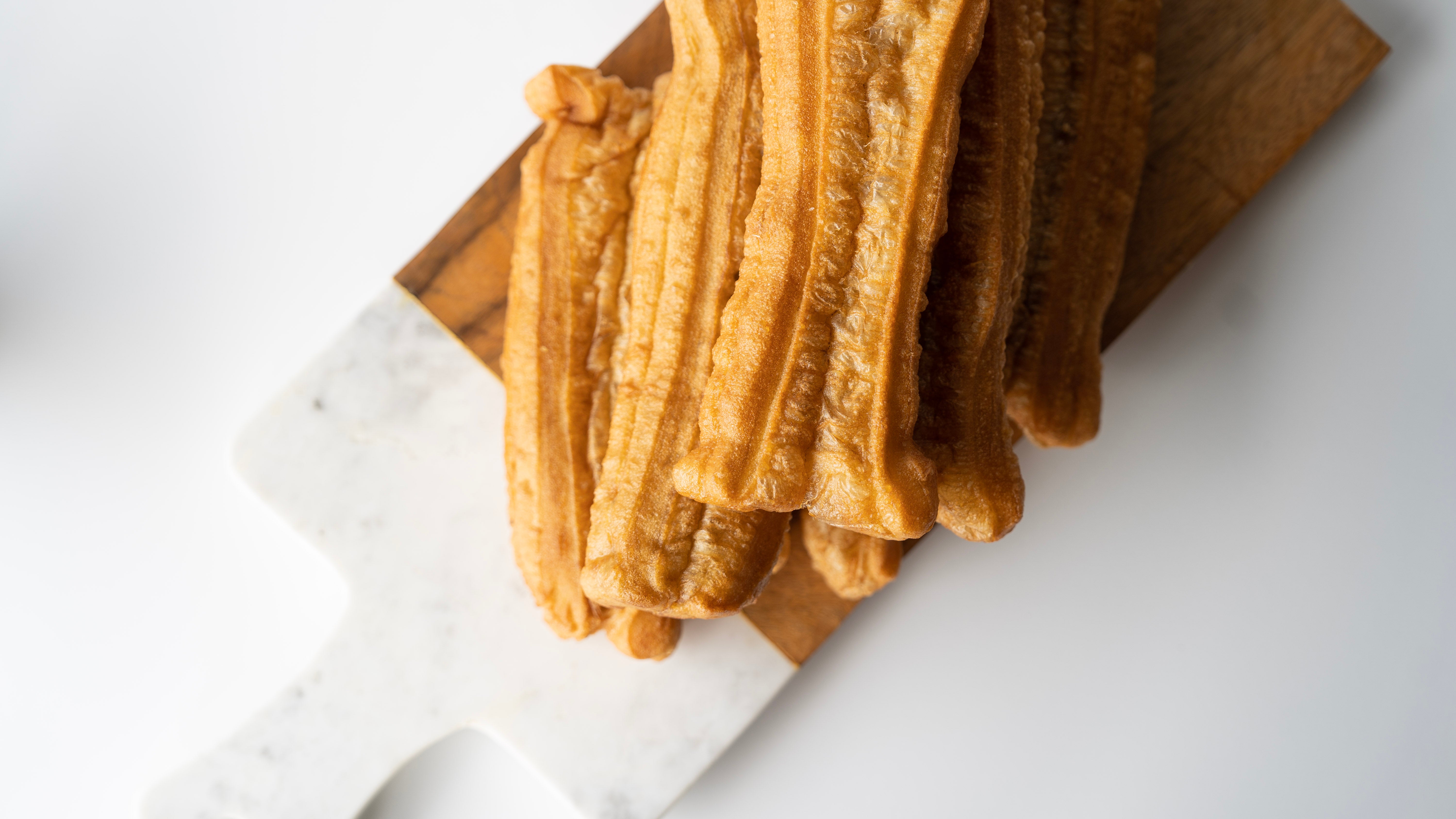 Gio Chao Quay - Fried Bread Sticks | Ba Le Bakery